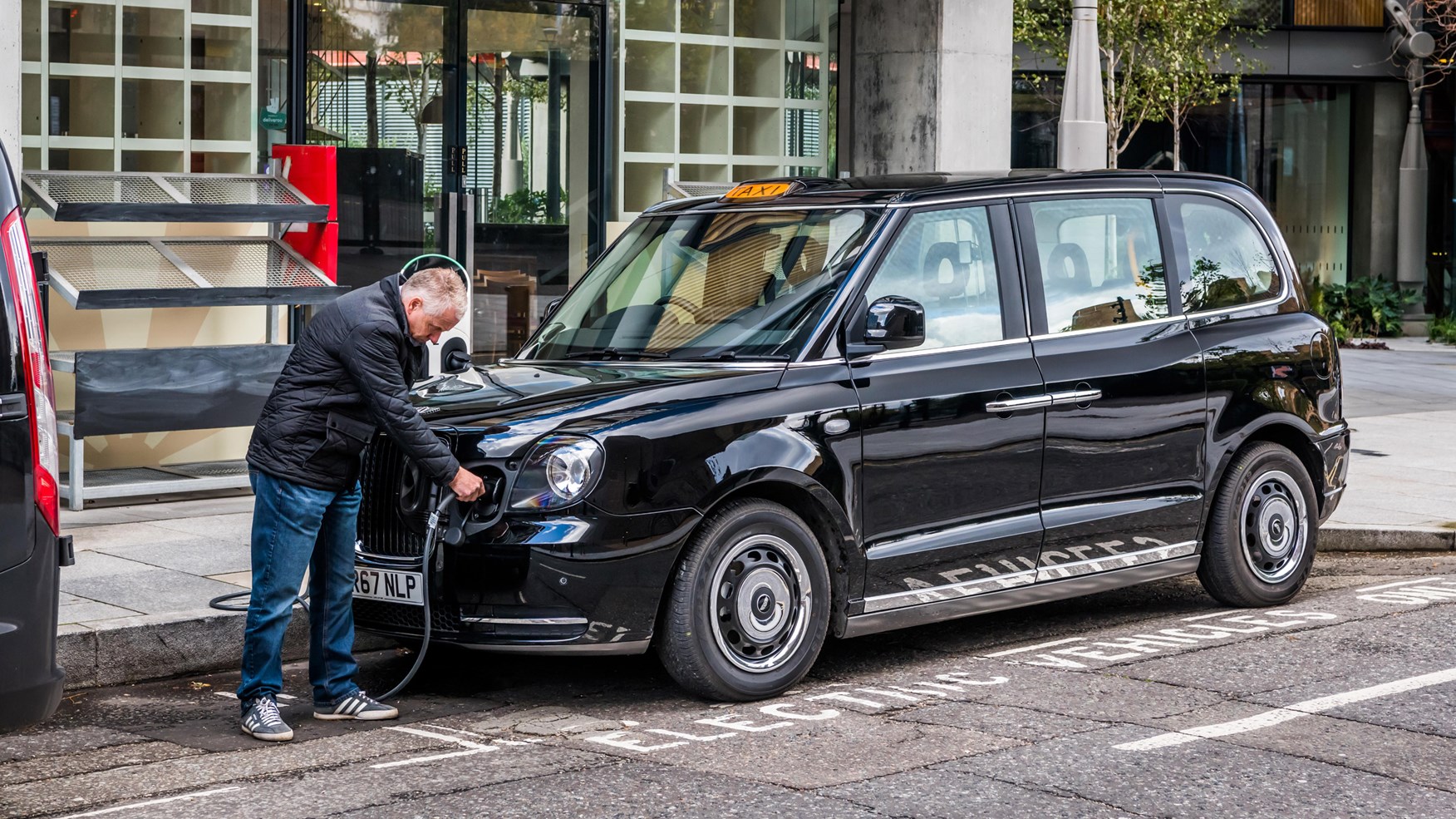 TX ELECTRIC TAXI LEVC SPECIFICATIONS,REVIEW - India's best electric ...